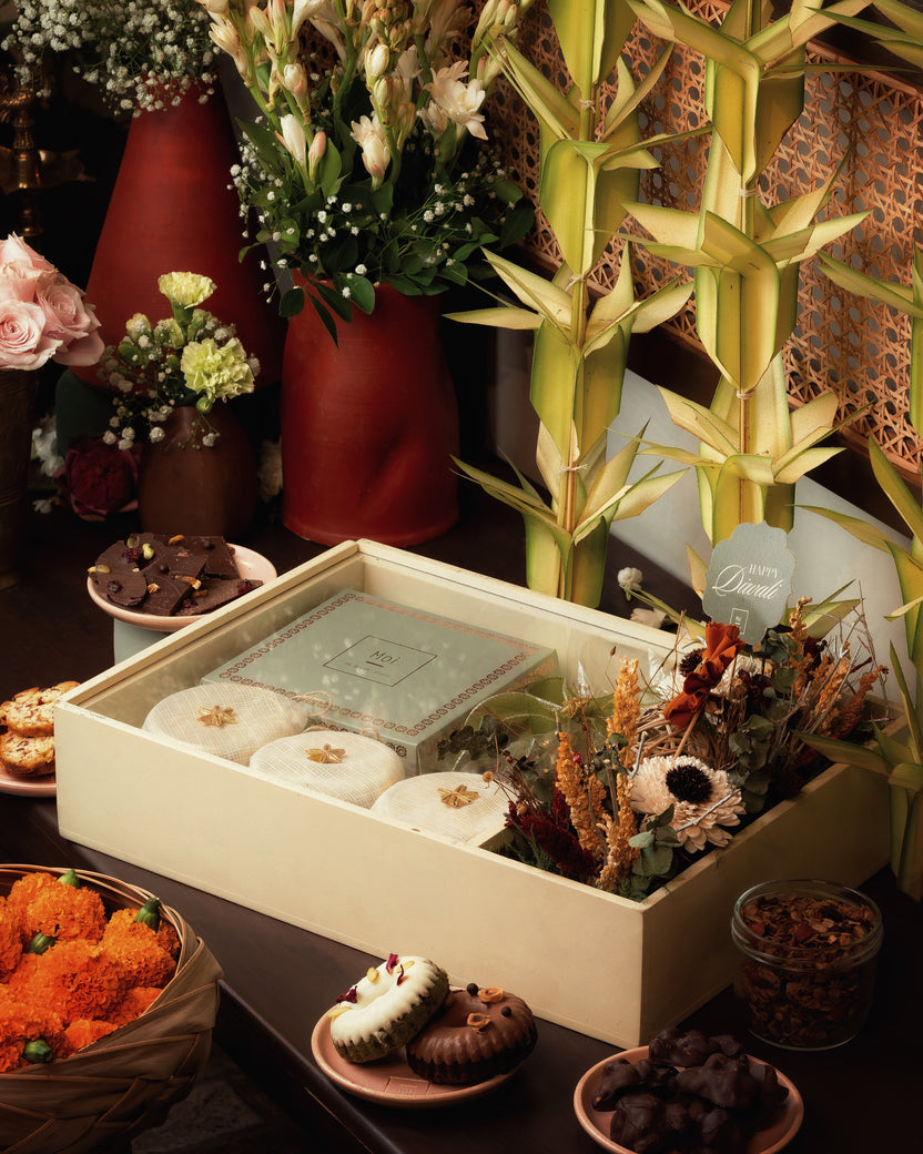 उपहार – Moi - The Dessert Studio